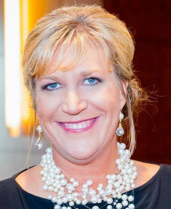 Lisa Dove's Instagram, Twitter & Facebook on IDCrawl